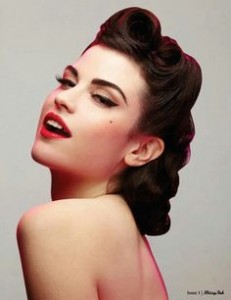 Estilo Pin Up: como se vestir, maquiagem, penteados e dicas incríveis!