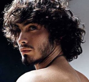 Cabelo ondulado masculino: Como cuidar e 40 estilos!