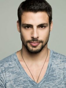 Barba Cerrada: Como fazer? Passo a passo + 30 fotos!