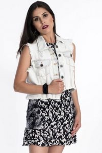 Colete Jeans: Modelos, dicas para usar, DIY e 140 looks maravilhosos!