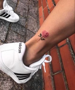 Tatuagem Feminina na Panturrilha – As 79 Inspirações Mais Incríveis!