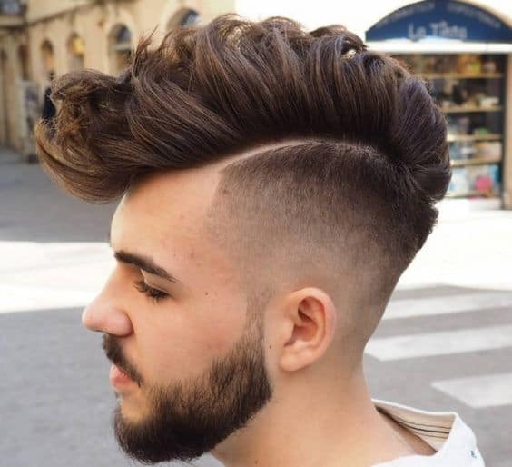 Moicano Masculino – 42 Cortes Inspiradores & Dicas Imperdíveis!