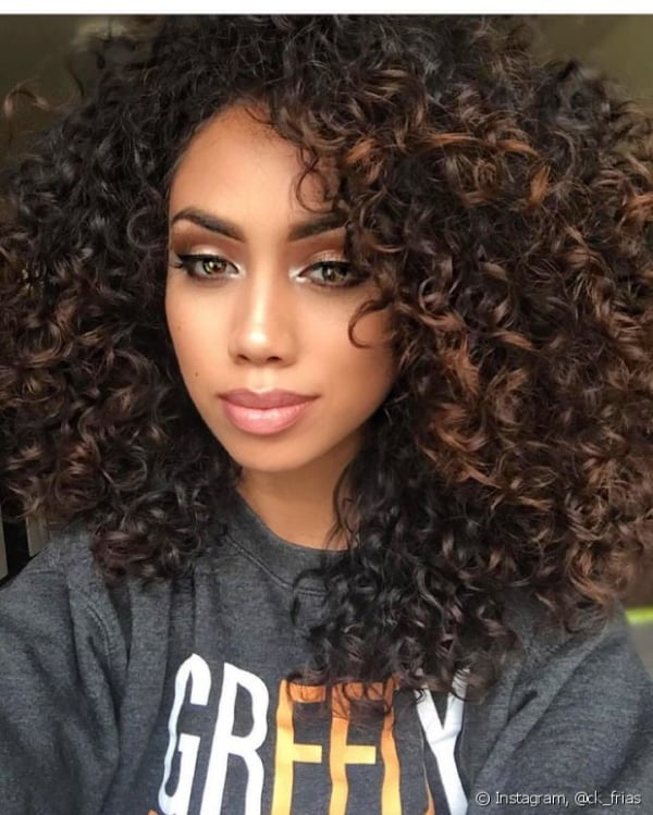 Cabelo Chocolate com Luzes – 30 Inspirações de Cair o Queixo!